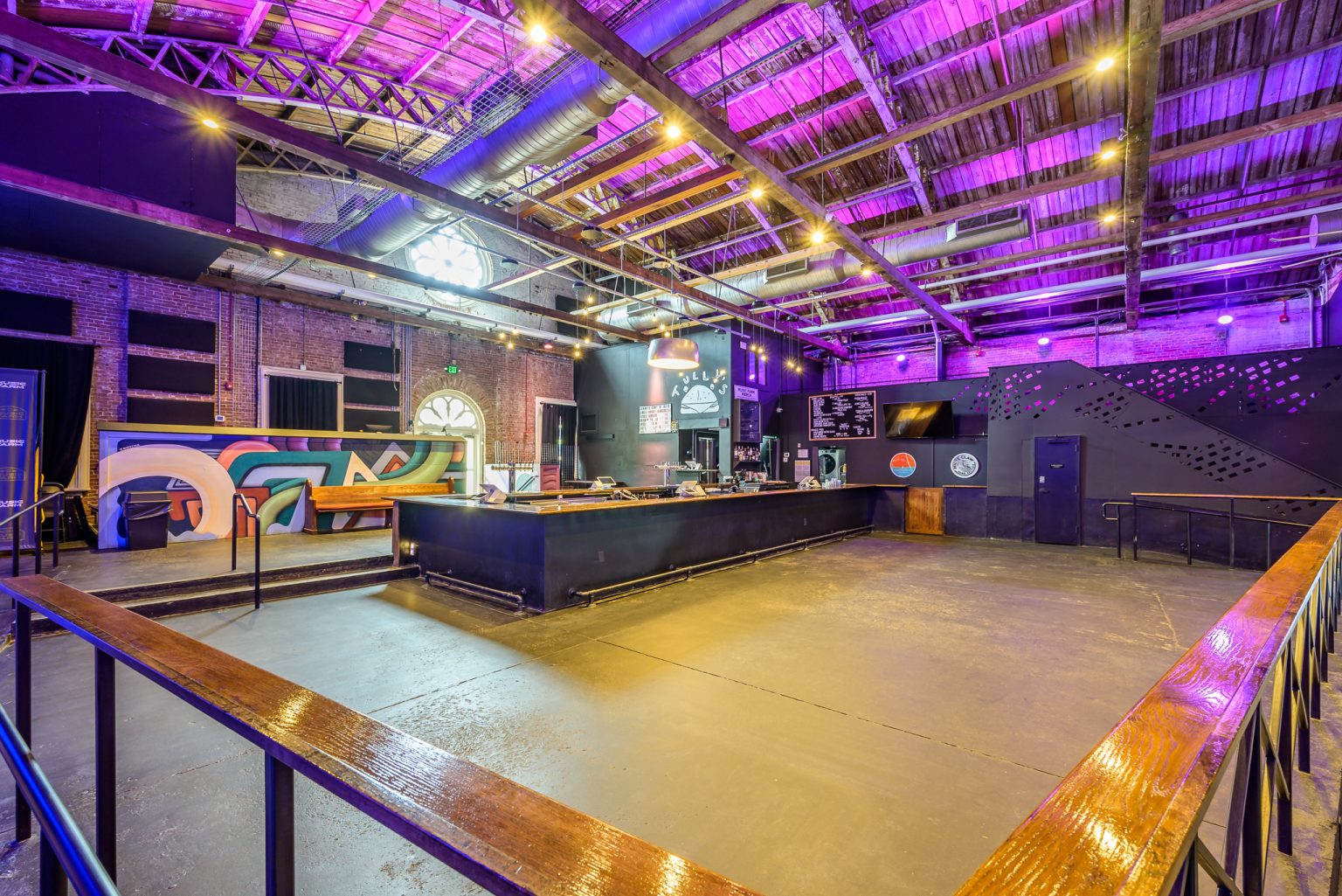 ABOUT US - Music Farm