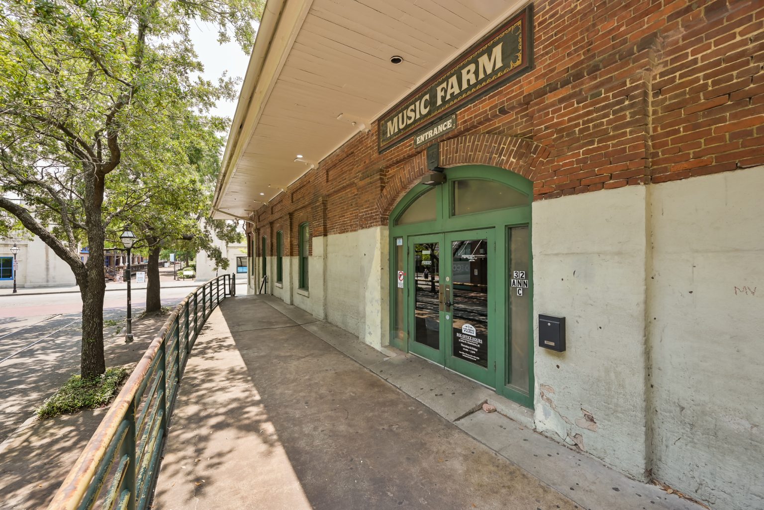 PLAN YOUR VISIT - Music Farm