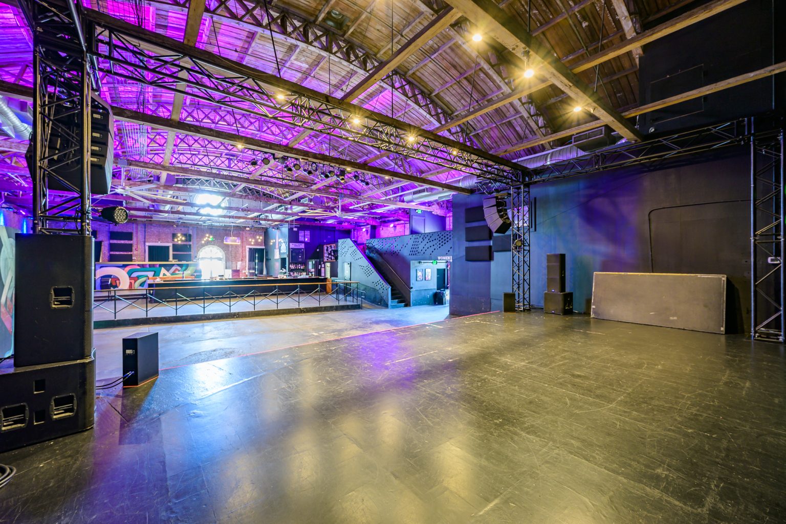 ABOUT US - Music Farm